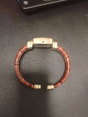 Vivani | Accessories | Vintage Vivani Watch Featuring Square Gold Tone ...